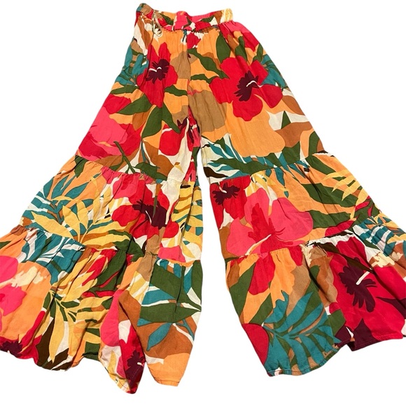 True Destinations | Pants & Jumpsuits | True Destinations Floral ...